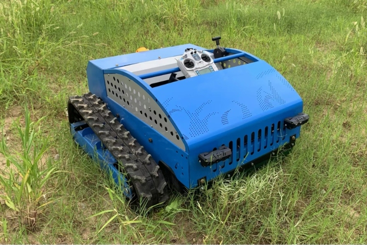 What Is the Working Principle of a Tracked Lawn Mower? - Shandong Manda ...